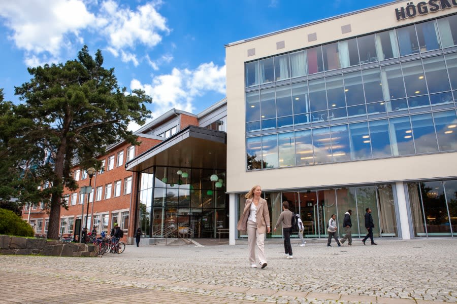 University West | About the University | 14 Masters in English ...