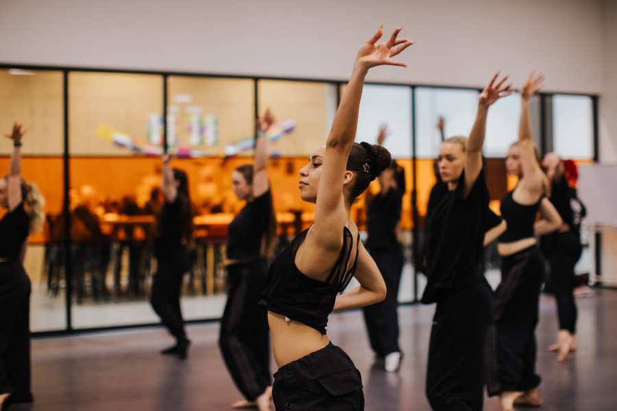 LMA | About the University | 6 Masters in English - FindAMasters.com